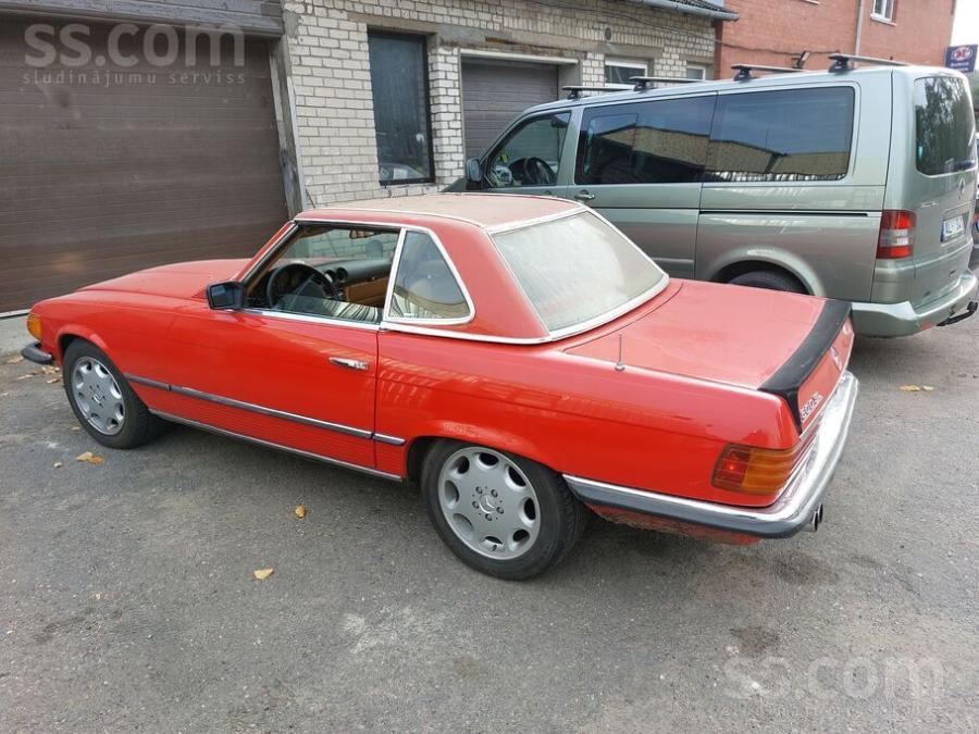 Sarkans Mercedes-Benz SL 500 1985 Rīga, ar dzinēja tilpumu 5.00 L un nobraukumu 122 tūkst. km par 15000 €, foto 4 vietnē AUTOMOTO.COM.LV