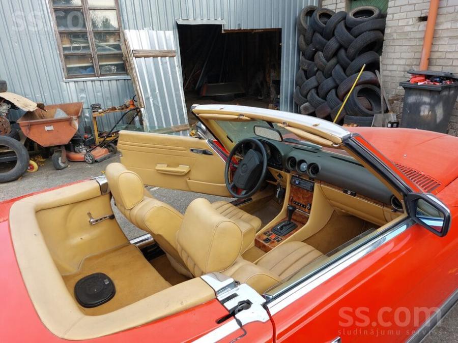 Sarkans Mercedes-Benz SL 500 1985 Rīga, ar dzinēja tilpumu 5.00 L un nobraukumu 122 tūkst. km par 15000 €, foto 6 vietnē AUTOMOTO.COM.LV