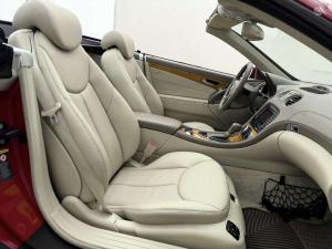 Sarkans Mercedes-Benz SL 500 2005 Viļņa, ar dzinēja tilpumu 5.00 L un nobraukumu 122 tūkst. km par 15500 €, foto 13 vietnē AUTOMOTO.COM.LV
