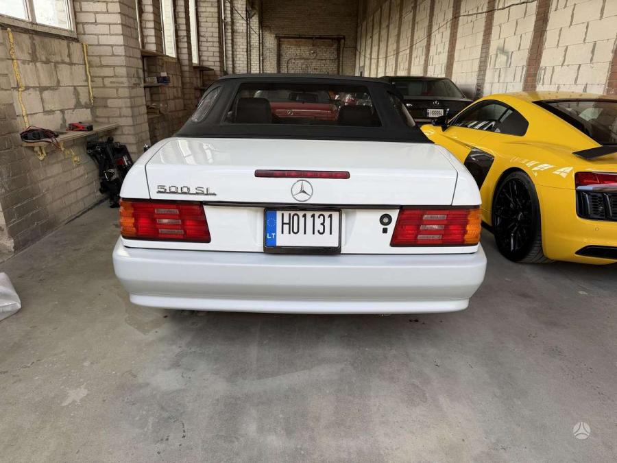 Balts Mercedes-Benz SL 500 1991 Alīta, ar dzinēja tilpumu 4.97 L un nobraukumu 116 tūkst. km par 16000 €, foto 5 vietnē AUTOMOTO.COM.LV