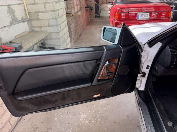 Balts Mercedes-Benz SL 500 1991 Alīta, ar dzinēja tilpumu 4.97 L un nobraukumu 116 tūkst. km par 16000 €, foto 9 vietnē AUTOMOTO.COM.LV