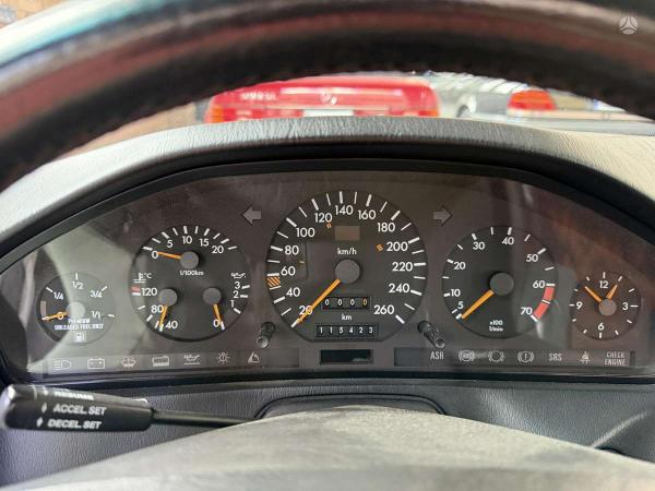 Balts Mercedes-Benz SL 500 1991 Alīta, ar dzinēja tilpumu 4.97 L un nobraukumu 116 tūkst. km par 16000 €, foto 11 vietnē AUTOMOTO.COM.LV
