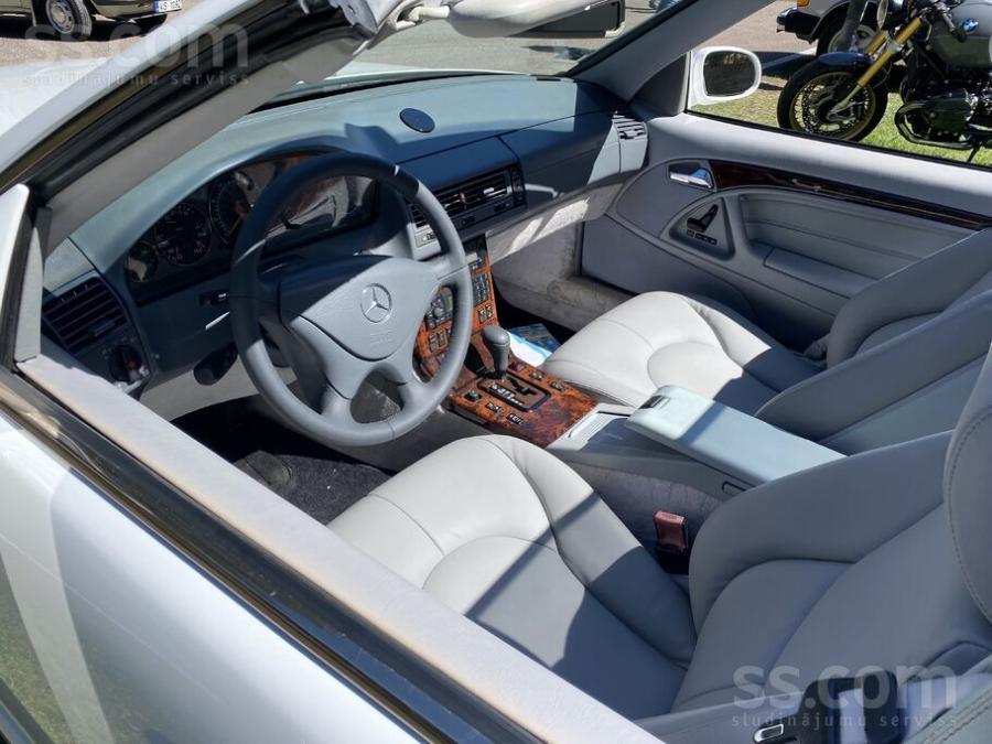 Balts Mercedes-Benz SL 500 1999 Rīga, ar dzinēja tilpumu 5.00 L un nobraukumu 157 tūkst. km par 17500 €, foto 4 vietnē AUTOMOTO.COM.LV