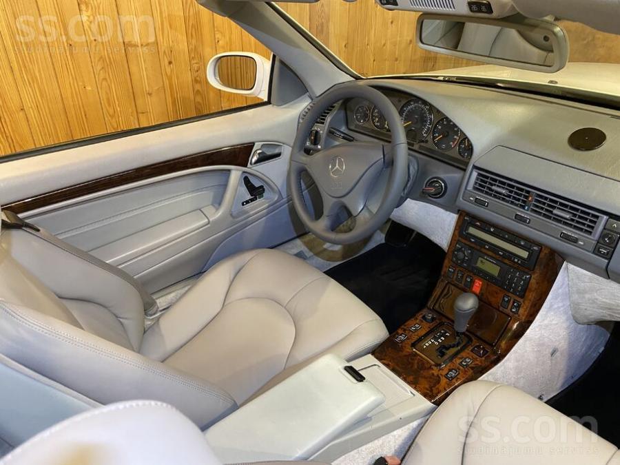Balts Mercedes-Benz SL 500 1999 Rīga, ar dzinēja tilpumu 5.00 L un nobraukumu 157 tūkst. km par 17500 €, foto 5 vietnē AUTOMOTO.COM.LV