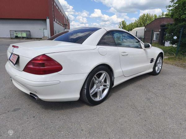 Balts Mercedes-Benz SL 500 2003 Šauļi, ar dzinēja tilpumu 5.00 L un nobraukumu 196 tūkst. km par 6850 €, foto 6 vietnē AUTOMOTO.COM.LV