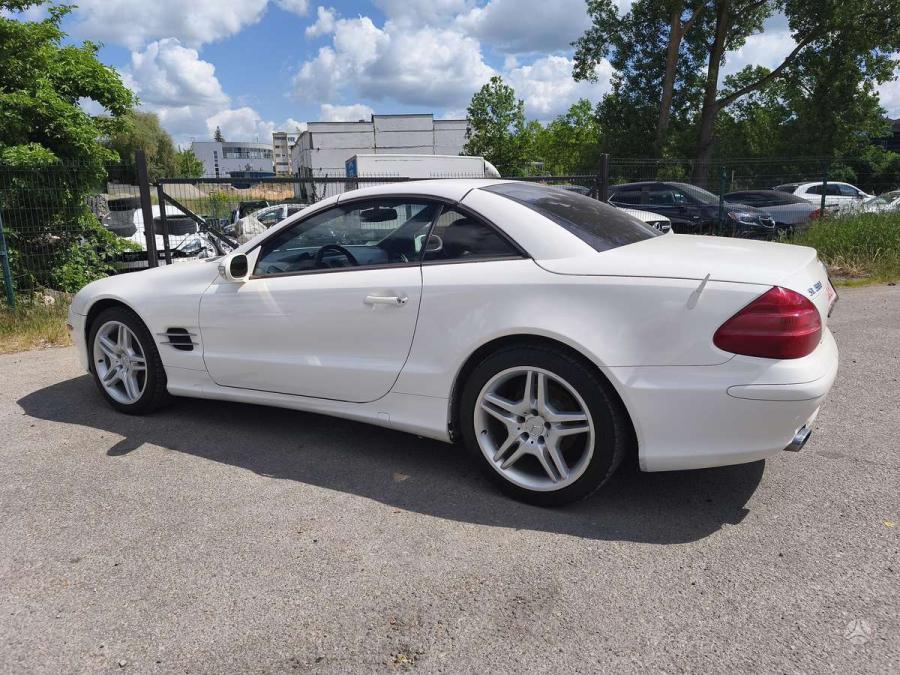 Balts Mercedes-Benz SL 500 2003 Šauļi, ar dzinēja tilpumu 5.00 L un nobraukumu 196 tūkst. km par 6850 €, foto 11 vietnē AUTOMOTO.COM.LV