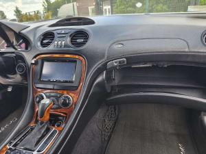 Balts Mercedes-Benz SL 500 2003 Šauļi, ar dzinēja tilpumu 5.00 L un nobraukumu 196 tūkst. km par 6850 €, foto 13 vietnē AUTOMOTO.COM.LV