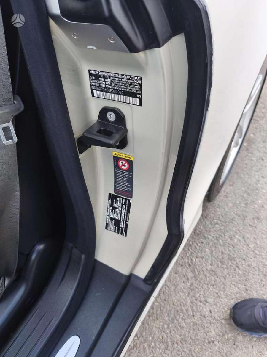 Balts Mercedes-Benz SL 500 2003 Šauļi, ar dzinēja tilpumu 5.00 L un nobraukumu 196 tūkst. km par 6850 €, foto 19 vietnē AUTOMOTO.COM.LV