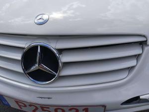 Balts Mercedes-Benz SL 500 2003 Šauļi, ar dzinēja tilpumu 5.00 L un nobraukumu 196 tūkst. km par 6850 €, foto 29 vietnē AUTOMOTO.COM.LV