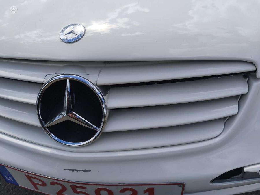 Balts Mercedes-Benz SL 500 2003 Šauļi, ar dzinēja tilpumu 5.00 L un nobraukumu 196 tūkst. km par 6850 €, foto 29 vietnē AUTOMOTO.COM.LV