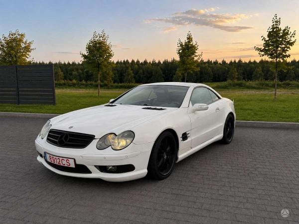 White Mercedes-Benz SL 500 2004 in Panevezys, with an engine capacity of 5.00 L and mileage of 86 thousand km for 19000 €, photo 1 on AUTOMOTO.COM.LV