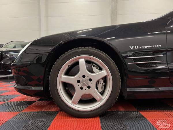 Black Mercedes-Benz SL 55 AMG 2003 in Vilnius, with an engine capacity of 5.40 L and mileage of 0 thousand km for 23900 €, photo 11 on AUTOMOTO.COM.LV