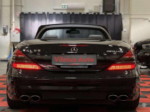 Melns Mercedes-Benz SL 55 AMG 2003 Viļņa, ar dzinēja tilpumu 5.44 L un nobraukumu 218 tūkst. km par 18800 €, foto 5 vietnē AUTOMOTO.COM.LV