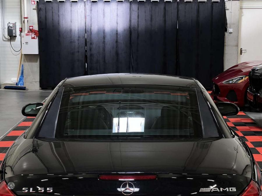 Black Mercedes-Benz SL 55 AMG 2003 in Vilnius, with an engine capacity of 5.44 L and mileage of 218 thousand km for 17800 €, photo 32 on AUTOMOTO.COM.LV