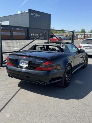 Black Mercedes-Benz SL 55 AMG 2003 in Kaunas, with an engine capacity of 5.44 L and mileage of 122 thousand km for 23999 €, photo 12 on AUTOMOTO.COM.LV