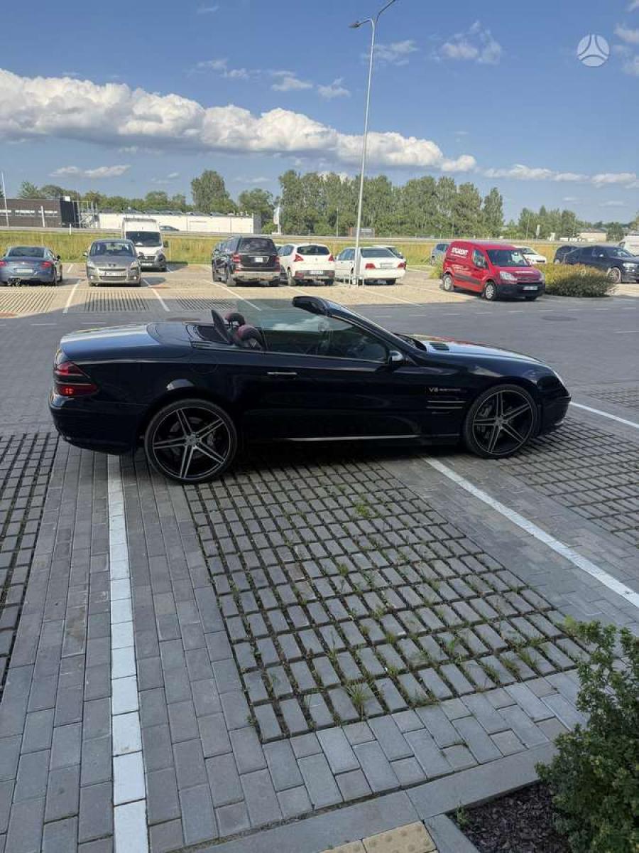 Melns Mercedes-Benz SL 55 AMG 2005 Viļņa, ar dzinēja tilpumu 5.44 L un nobraukumu 165 tūkst. km par 17000 €, foto 5 vietnē AUTOMOTO.COM.LV