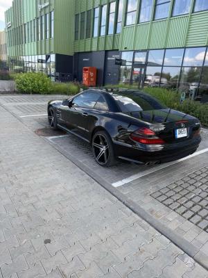 Melns Mercedes-Benz SL 55 AMG 2005 Viļņa, ar dzinēja tilpumu 5.44 L un nobraukumu 165 tūkst. km par 17000 €, foto 7 vietnē AUTOMOTO.COM.LV
