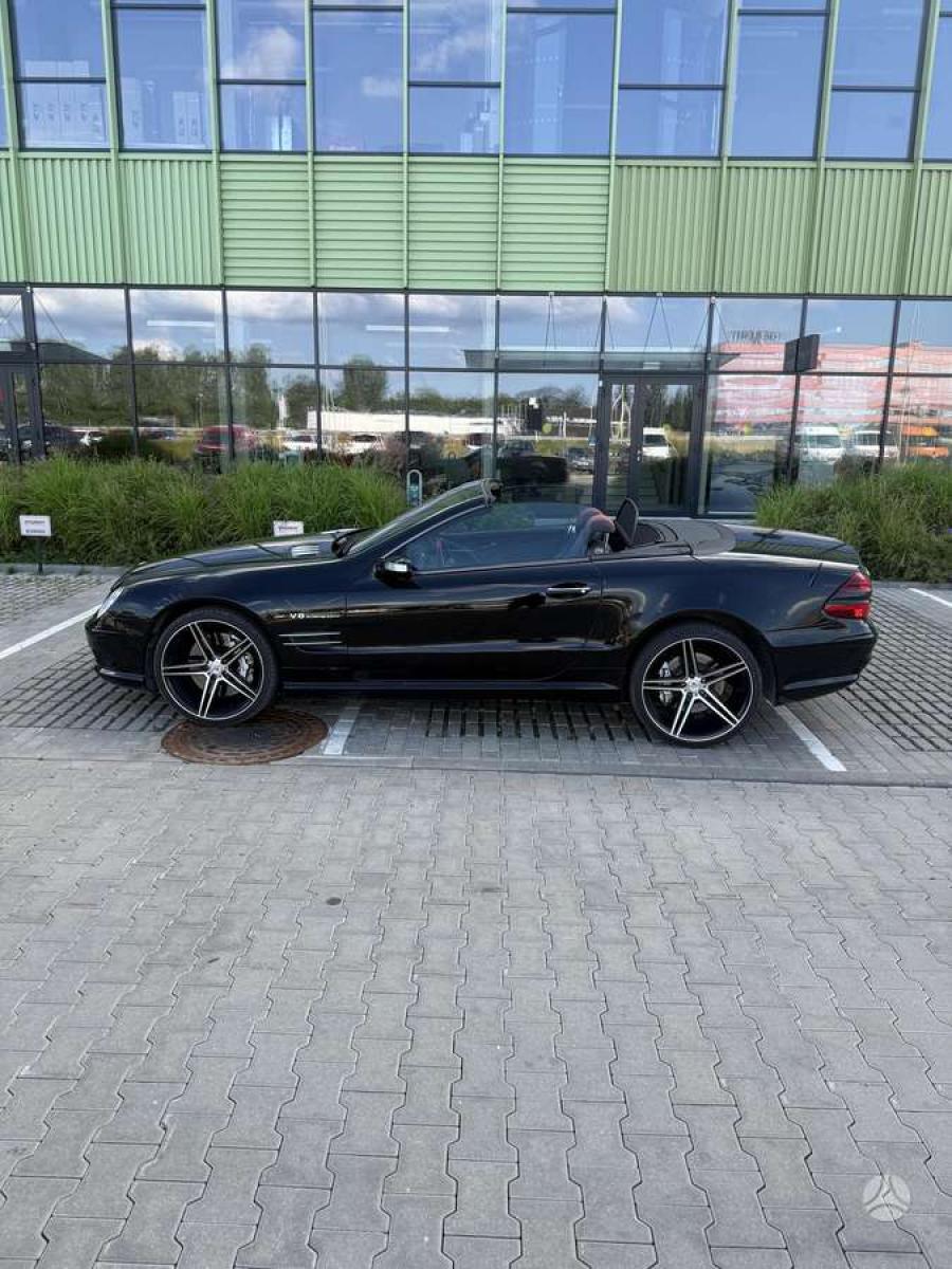 Melns Mercedes-Benz SL 55 AMG 2005 Viļņa, ar dzinēja tilpumu 5.44 L un nobraukumu 165 tūkst. km par 17000 €, foto 8 vietnē AUTOMOTO.COM.LV