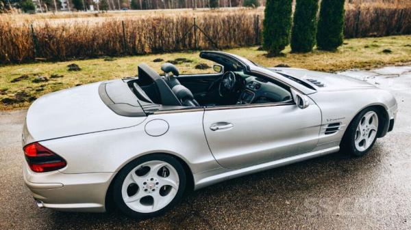 Grey Mercedes-Benz SL 55 AMG 2004 in Jelgava, with an engine capacity of 5.50 L and mileage of 235 thousand km for 15200 €, photo 4 on AUTOMOTO.COM.LV