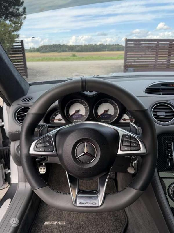 Мерседес СЛ 55 АМГ 2005 в Шакяй на AUTOMOTO.COM.LV Серый Мерседес СЛ 55 АМГ 2005 в Шакяй, объемом двигателя 5.44 л и пробегом 102 тыс. км за 22000 €, фото 6 на AUTOMOTO.COM.LV