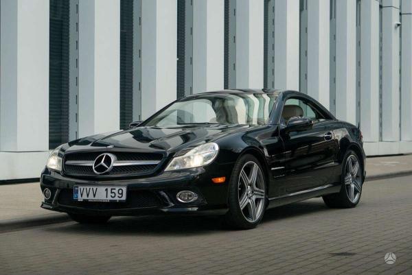 Melns Mercedes-Benz sl-550 2009 Viļņa, ar dzinēja tilpumu 0.55 L un nobraukumu 102 tūkst. km par 19500 €, foto 2 vietnē AUTOMOTO.COM.LV