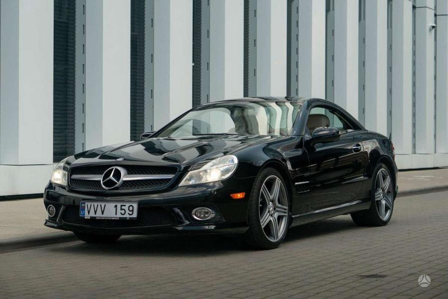 Melns Mercedes-Benz sl-550 2009 Viļņa, ar dzinēja tilpumu 0.55 L un nobraukumu 102 tūkst. km par 19500 €, foto 3 vietnē AUTOMOTO.COM.LV