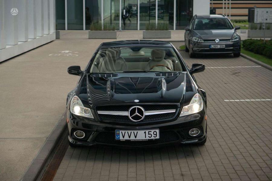 Melns Mercedes-Benz sl-550 2009 Viļņa, ar dzinēja tilpumu 0.55 L un nobraukumu 102 tūkst. km par 19500 €, foto 11 vietnē AUTOMOTO.COM.LV