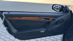 Черный Мерседес sl-550 2011 в Клайпеда, объемом двигателя 5.50 л и пробегом 104 тыс. км за 24200 €, фото 13 на AUTOMOTO.COM.LV
