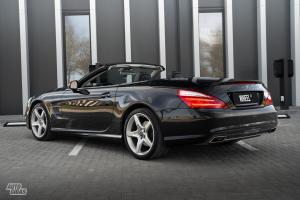 Melns Mercedes-Benz sl-550 2013 Viļņa, ar dzinēja tilpumu 4.70 L un nobraukumu 64 tūkst. km par 34500 €, foto 6 vietnē AUTOMOTO.COM.LV