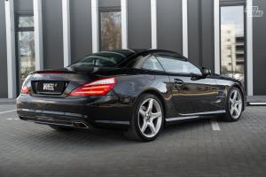 Melns Mercedes-Benz sl-550 2013 Viļņa, ar dzinēja tilpumu 4.70 L un nobraukumu 64 tūkst. km par 34500 €, foto 8 vietnē AUTOMOTO.COM.LV