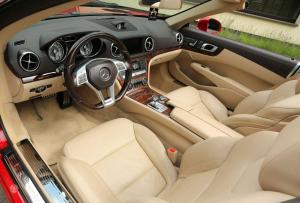 Красный Мерседес sl-550 2016 в Вильнюс, объемом двигателя 4.70 л и пробегом 104 тыс. км за 29900 €, фото 10 на AUTOMOTO.COM.LV