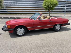 Sarkans Mercedes-Benz SL 560 1988 Rīga, ar dzinēja tilpumu 5.60 L un nobraukumu 127 tūkst. km par 25000 €, foto  vietnē AUTOMOTO.COM.LV