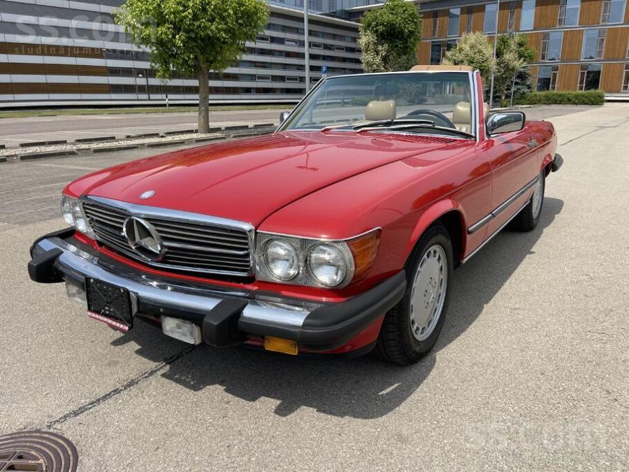 Sarkans Mercedes-Benz SL 560 1988 Rīga, ar dzinēja tilpumu 5.60 L un nobraukumu 127 tūkst. km par 25000 €, foto 3 vietnē AUTOMOTO.COM.LV