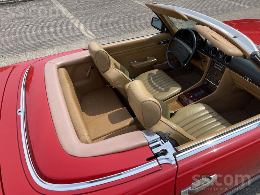 Sarkans Mercedes-Benz SL 560 1988 Rīga, ar dzinēja tilpumu 5.60 L un nobraukumu 127 tūkst. km par 25000 €, foto 9 vietnē AUTOMOTO.COM.LV