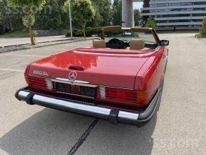 Sarkans Mercedes-Benz SL 560 1988 Rīga, ar dzinēja tilpumu 5.60 L un nobraukumu 127 tūkst. km par 25000 €, foto 13 vietnē AUTOMOTO.COM.LV
