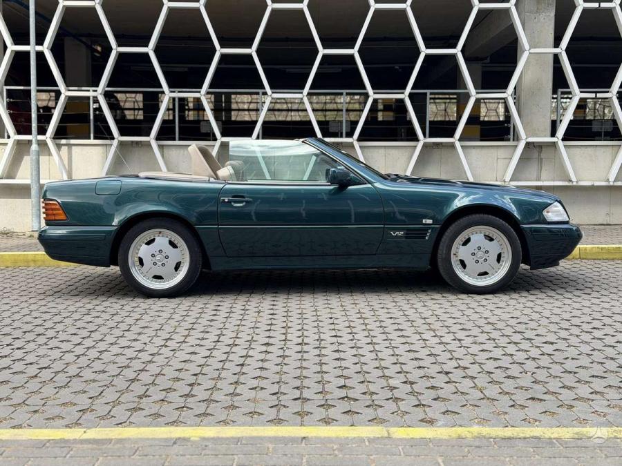 Zaļš Mercedes-Benz sl-600 1994 Viļņa, ar dzinēja tilpumu 5.99 L un nobraukumu 92 tūkst. km par 20999 €, foto 6 vietnē AUTOMOTO.COM.LV