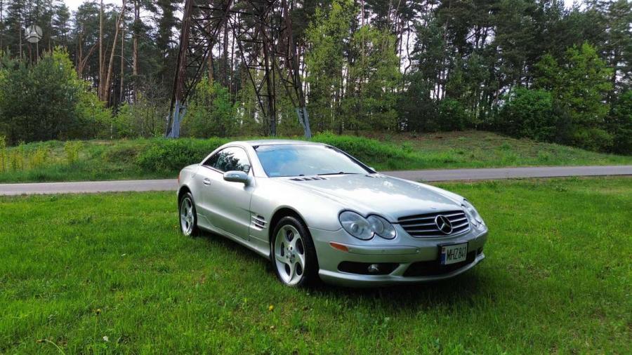 Grey Mercedes-Benz sl-600 2004 in Ukmerge, with an engine capacity of 5.51 L and mileage of 93 thousand km for 29500 €, photo 3 on AUTOMOTO.COM.LV