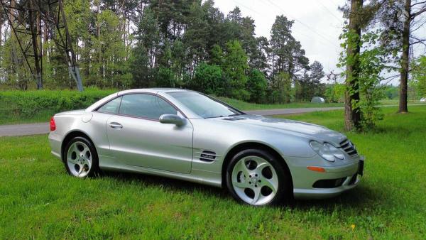 Grey Mercedes-Benz sl-600 2004 in Ukmerge, with an engine capacity of 5.51 L and mileage of 93 thousand km for 29500 €, photo 5 on AUTOMOTO.COM.LV
