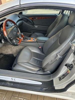 Grey Mercedes-Benz sl-600 2004 in Ukmerge, with an engine capacity of 5.51 L and mileage of 93 thousand km for 29500 €, photo 13 on AUTOMOTO.COM.LV