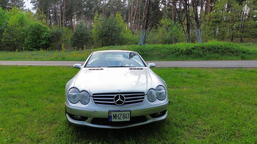 Grey Mercedes-Benz sl-600 2004 in Ukmerge, with an engine capacity of 5.51 L and mileage of 93 thousand km for 29500 €, photo 17 on AUTOMOTO.COM.LV