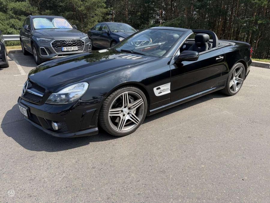 Black Mercedes-Benz SL 63 AMG 2009 in Vilnius, with an engine capacity of 6.21 L and mileage of 184 thousand km for 45000 €, photo 3 on AUTOMOTO.COM.LV
