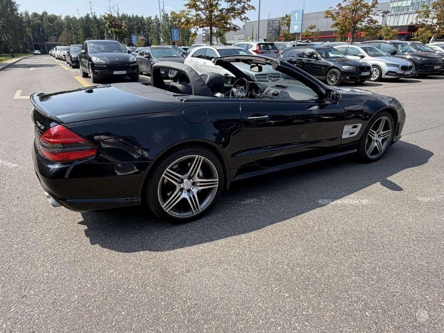 Black Mercedes-Benz SL 63 AMG 2009 in Vilnius, with an engine capacity of 6.21 L and mileage of 184 thousand km for 45000 €, photo 8 on AUTOMOTO.COM.LV