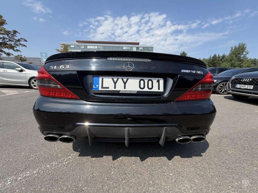 Black Mercedes-Benz SL 63 AMG 2009 in Vilnius, with an engine capacity of 6.21 L and mileage of 184 thousand km for 45000 €, photo 9 on AUTOMOTO.COM.LV