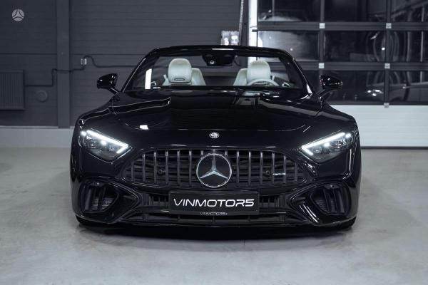 Melns Mercedes-Benz SL 63 AMG 2022 Viļņa, ar dzinēja tilpumu 3.98 L un nobraukumu 41 tūkst. km par 115000 €, foto 2 vietnē AUTOMOTO.COM.LV
