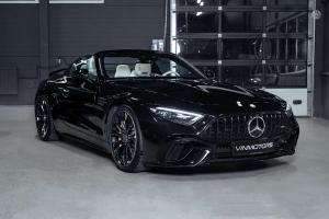 Melns Mercedes-Benz SL 63 AMG 2022 Viļņa, ar dzinēja tilpumu 3.98 L un nobraukumu 41 tūkst. km par 115000 €, foto 3 vietnē AUTOMOTO.COM.LV
