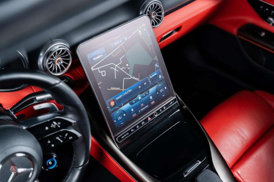 Черный Мерседес SL 63 AMG 2022 в Вильнюс, объемом двигателя 3.98 л и пробегом 29 тыс. км за 115000 €, фото 32 на AUTOMOTO.COM.LV