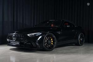 Melns Mercedes-Benz SL 63 AMG 2022 Viļņa, ar dzinēja tilpumu 3.98 L un nobraukumu 35 tūkst. km par 104999 €, foto 1 vietnē AUTOMOTO.COM.LV