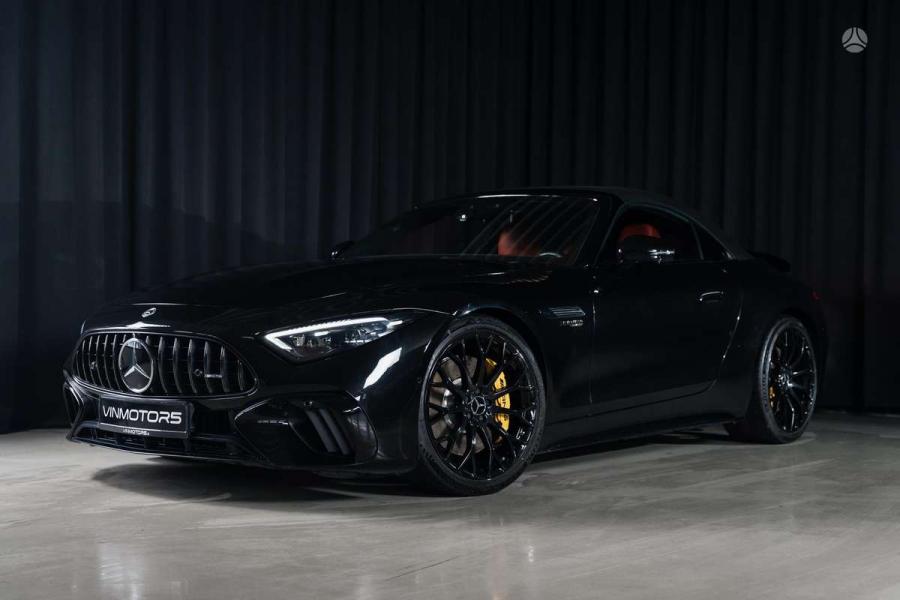 Черный Мерседес SL 63 AMG 2022 в Вильнюс, объемом двигателя 3.98 л и пробегом 35 тыс. км за 104999 €, фото 1 на AUTOMOTO.COM.LV