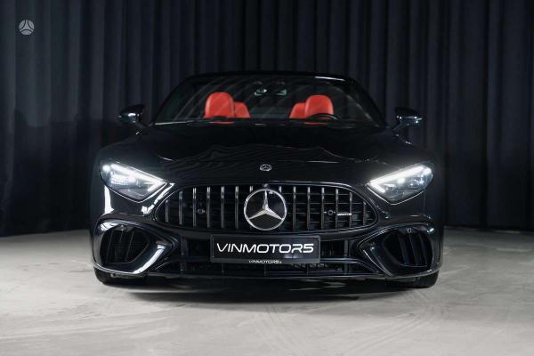 Black Mercedes-Benz SL 63 AMG 2022 in Vilnius, with an engine capacity of 3.98 L and mileage of 35 thousand km for 104999 €, photo 3 on AUTOMOTO.COM.LV