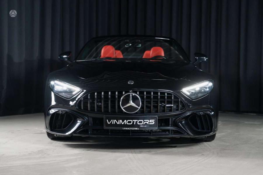 Черный Мерседес SL 63 AMG 2022 в Вильнюс, объемом двигателя 3.98 л и пробегом 35 тыс. км за 104999 €, фото 3 на AUTOMOTO.COM.LV